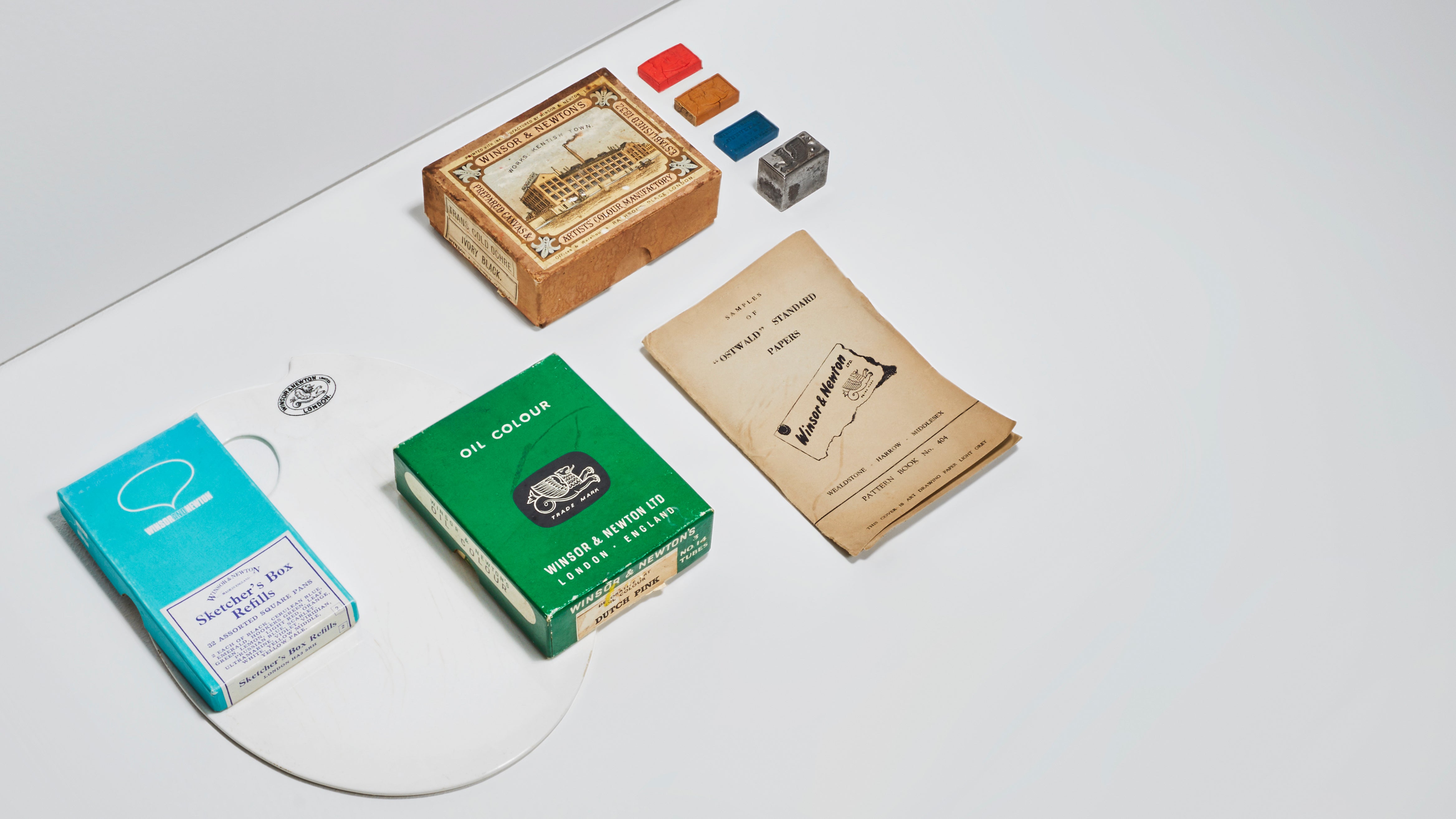 The twists and turns in developing the Winsor & Newton logo – Winsor ...